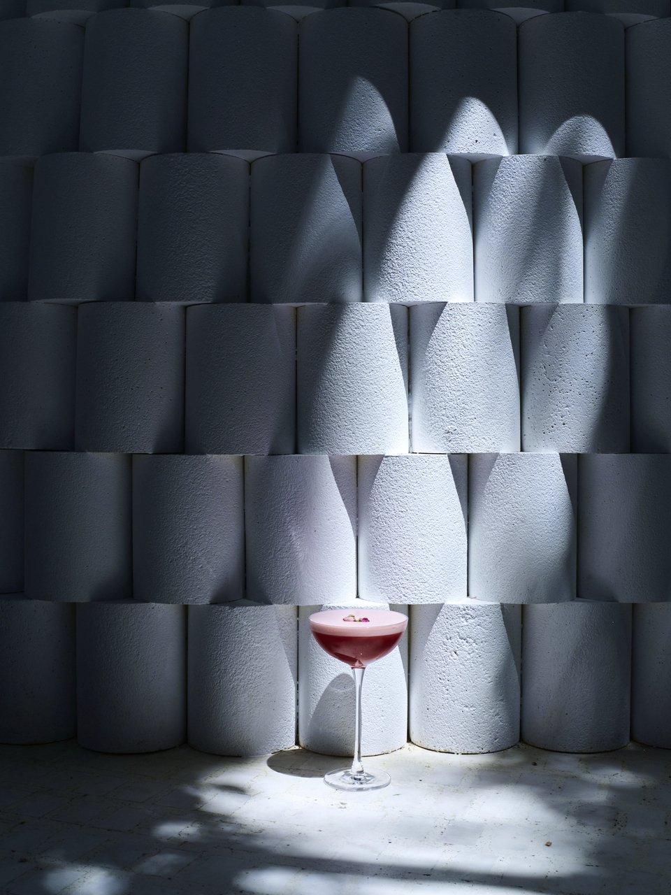 Liako: Πώς ένα κτίριο του 1900 στη Σύρο μεταμορφώθηκε σε μοντέρνο εστιατόριο -Εκπληκτική αλλαγή ...